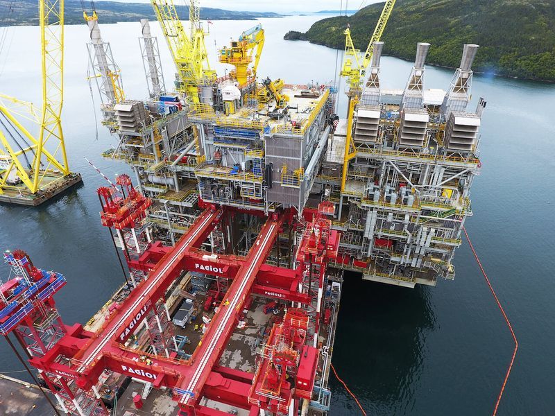 Home | Notus Fagioli | Contract Lifting & Heavy Lift Engineering UK